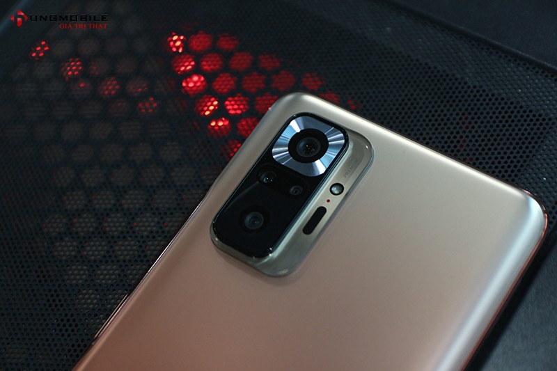 Trên tay Redmi Note 10 Pro vầng trăng khuyết: Đẹp nhức lòng người hâm mộ