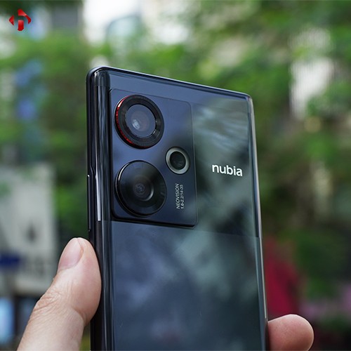 ZTA Nubia Z50 review: Xiaomi 13 không phải là Flagship NGON NHẤT