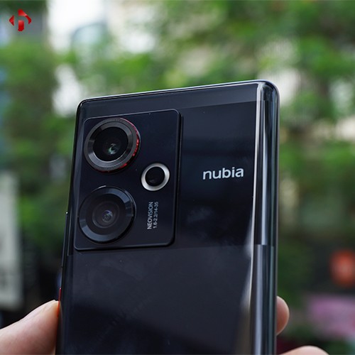 ZTA Nubia Z50 review: Xiaomi 13 không phải là Flagship NGON NHẤT