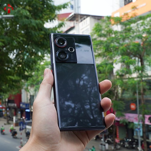 ZTA Nubia Z50 review: Xiaomi 13 không phải là Flagship NGON NHẤT