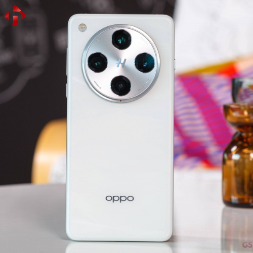 Oppo Find X8 Pro vs Oppo Find X8 Ultra: Có gì khác biệt và nên mua bản nào?