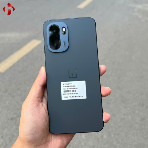 So sánh Honor Win RT vs OnePlus Ace 6: Nên chọn pin trâu hay sạc siêu ...